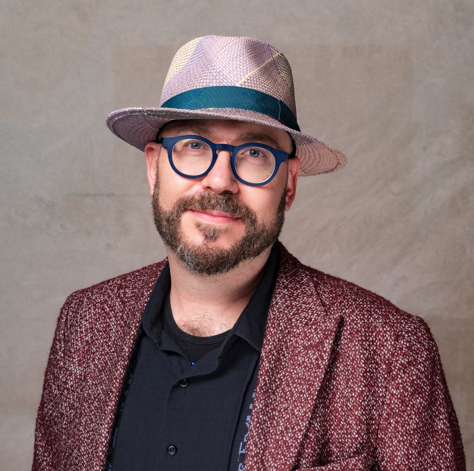 The variable microbiota composition of wild fruit flies influences ...